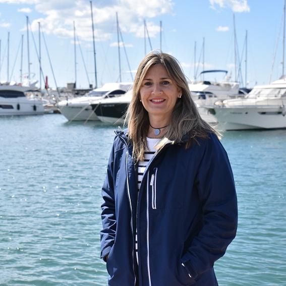 Entrevista a Elisa Lozano: «En mi casa decíamos: “Salimos a navegar ...